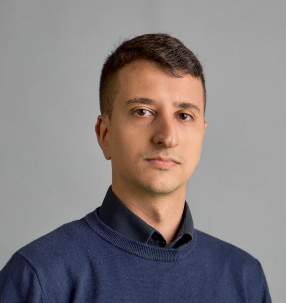 Deep Reinforcement Learning For Predictive Monitoring Under LTLf
